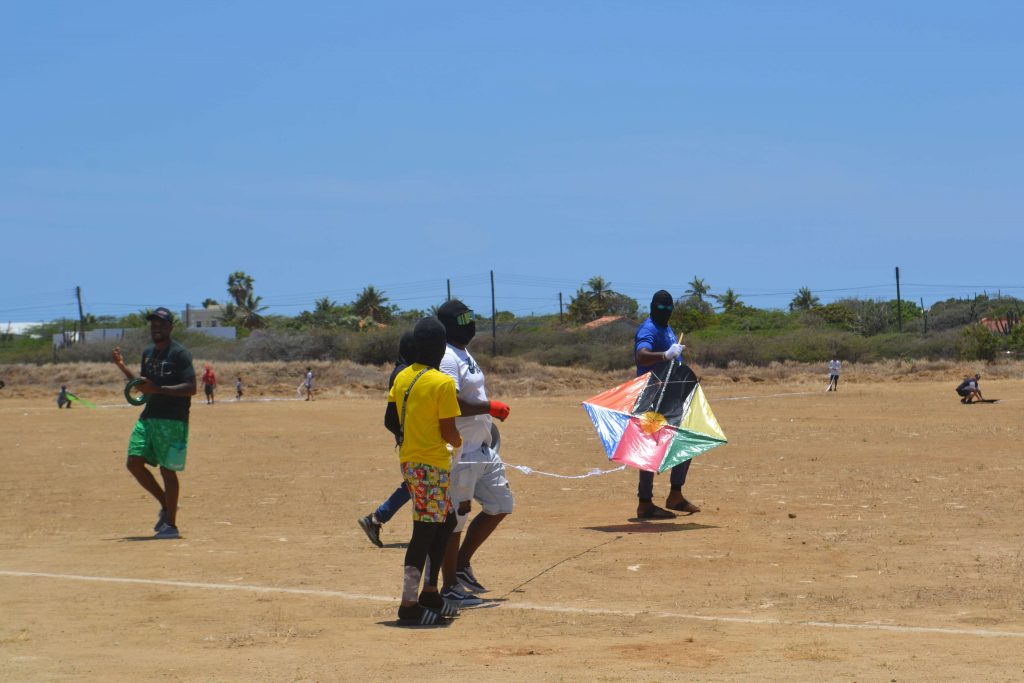 Dia di Rey a transcuri cu diferente actividad rond di e isla – Bon Dia ...