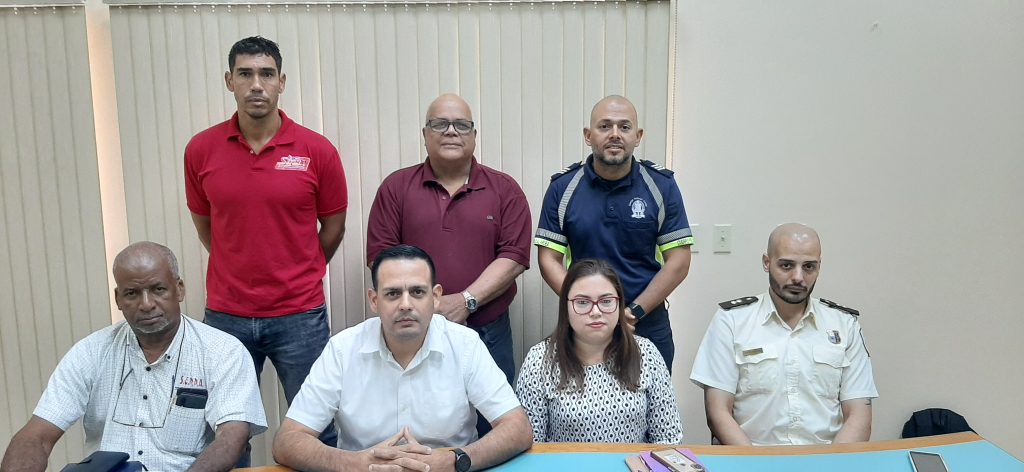 Gobierno di Aruba lo cuminsa paga indexering na empleadonan publico e ...