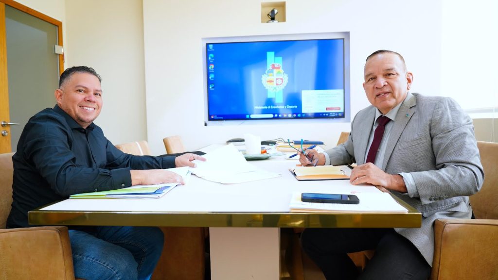 Minister Endy Croes: Trabao ta andando riba puntonan den rapport di Sr ...